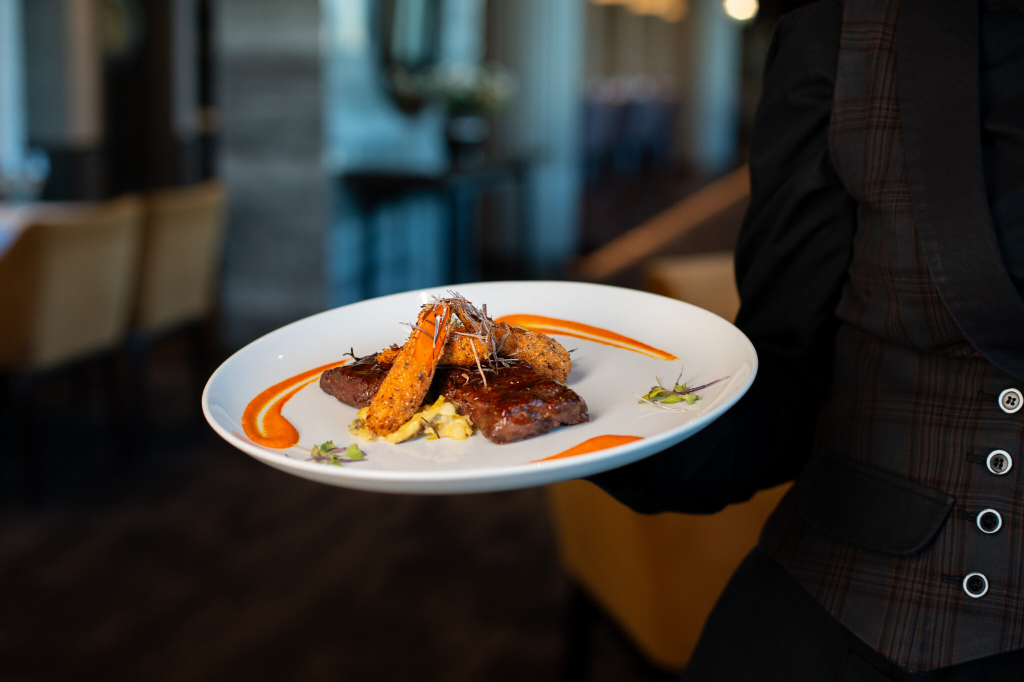 Dining - Level Seven Restuarant