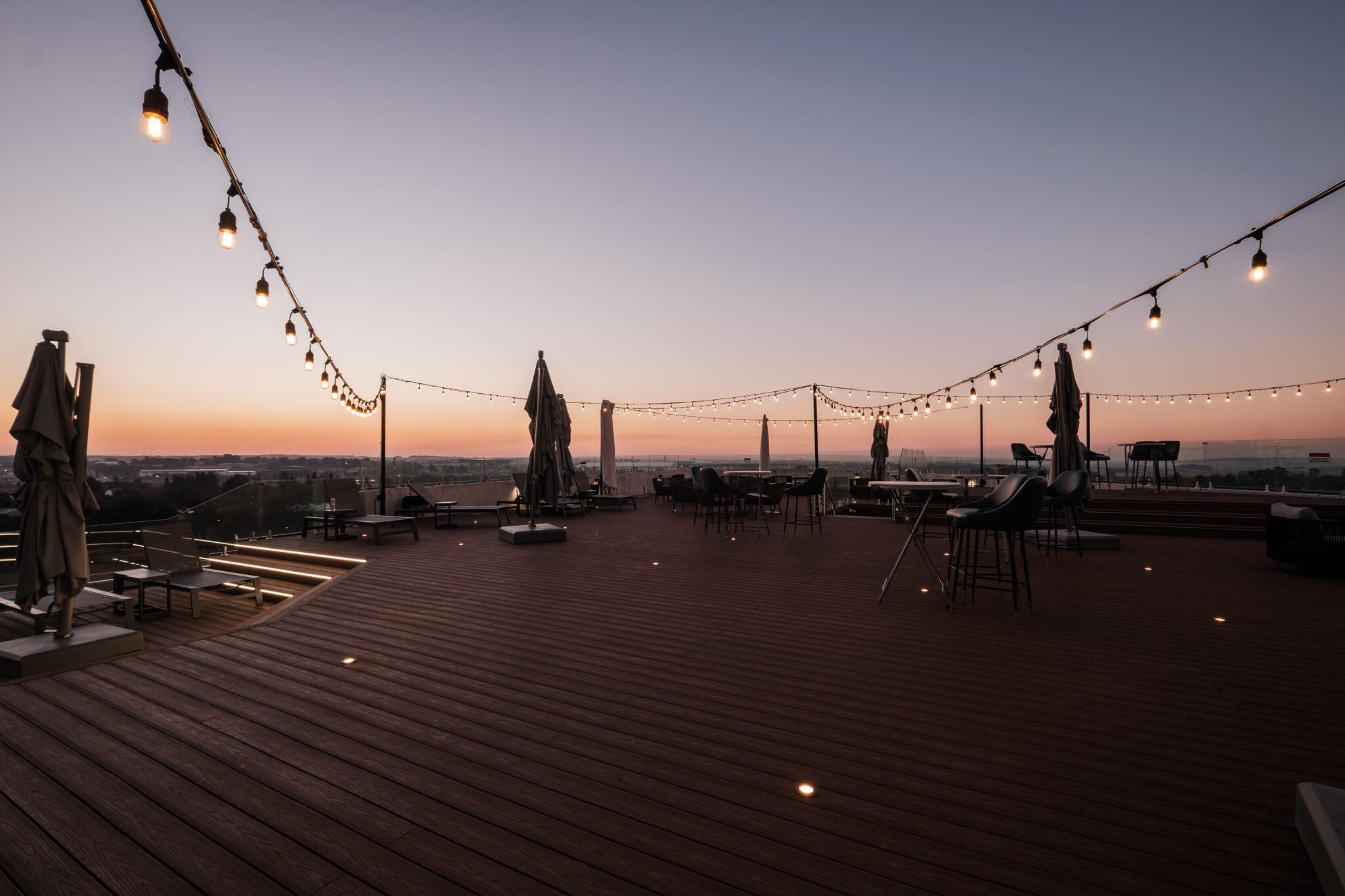 Home - Level Seven Restaurant